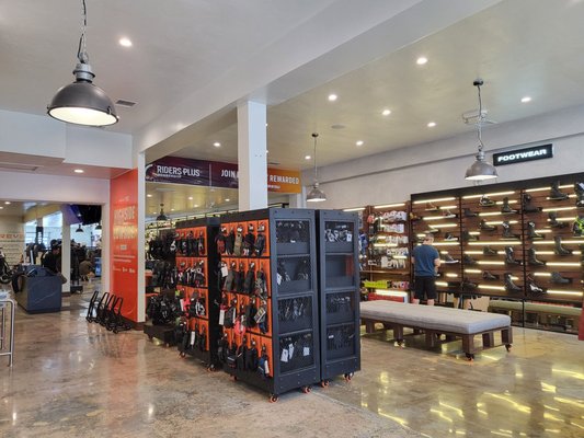 REVZILLA - Updated December 2025 - 34 Photos & 53 Reviews - 1812 ...