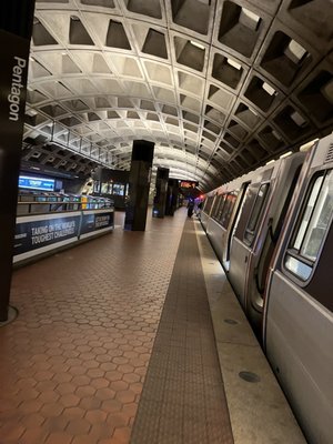 PENTAGON METRO STATION - Updated October 2025 - 66 Photos & 18 Reviews ...