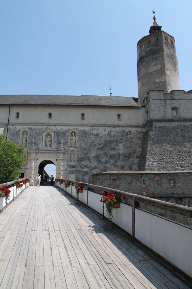 BURG FORCHTENSTEIN - Updated September 2025 - 37 Photos - Melinda ...