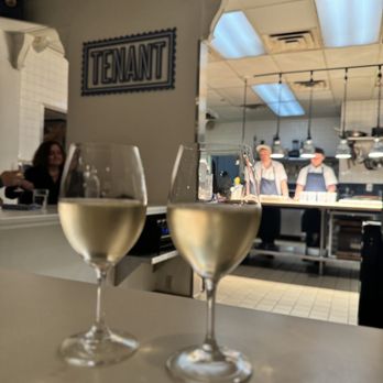 TENANT RESTAURANT - Updated May 2025 - 396 Photos & 163 Reviews - 4300 ...