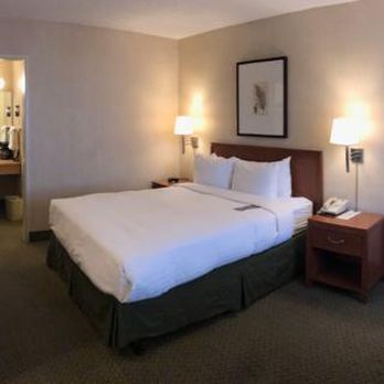 VAGABOND INN EXECUTIVE SACRAMENTO - Updated December 2025 - 146 Photos ...