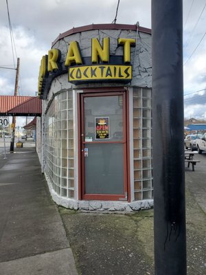 THE SANDY HUT - 110 Photos & 175 Reviews - 1430 NE Sandy Blvd, Portland ...