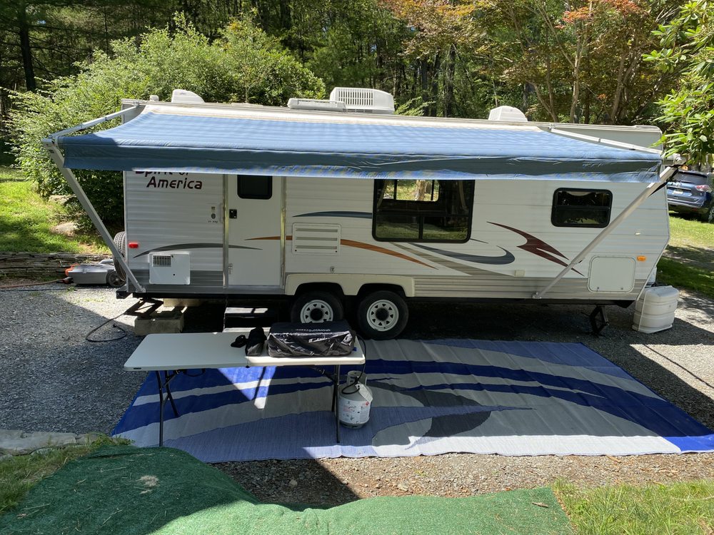 KIM’S COZY CAMPERS - Lords Valley, Pennsylvania - RV Rental - Phone ...