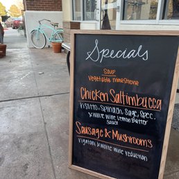 FIORI - Updated September 2025 - 202 Photos & 300 Reviews - 1221 Flower ...