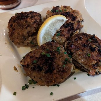 COOPERAGE INN - Updated May 2024 - 364 Photos & 350 Reviews - 2218 ...