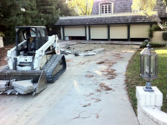 CASTLELITE BLOCK - Updated October 2025 - 31 Photos - 8615 Robben Rd ...