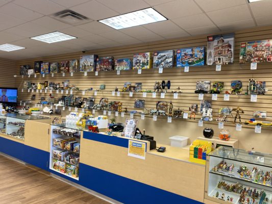 BRICKS & MINIFIGS CENTRAL - Updated October 2025 - 24 W Camelback Rd ...