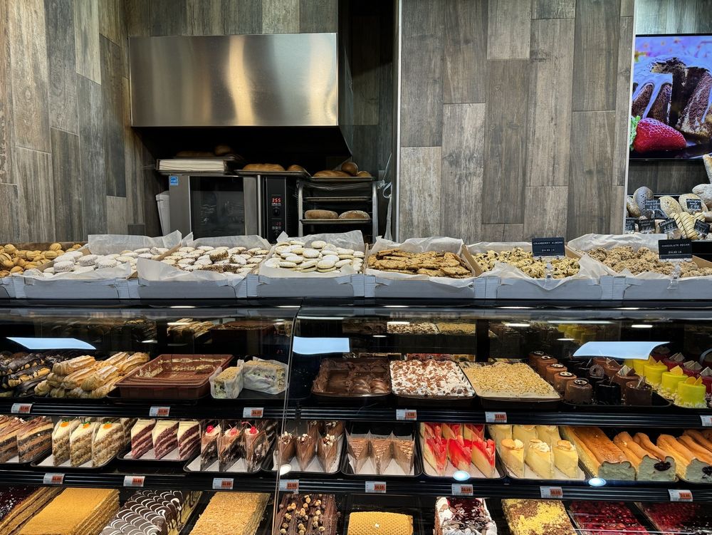 GREEN FOREST MARKET - Updated January 2026 - 43 Photos & 37 Reviews ...