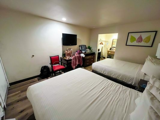 ALPINE INN - Updated December 2025 - 119 Photos & 170 Reviews - 715 W ...