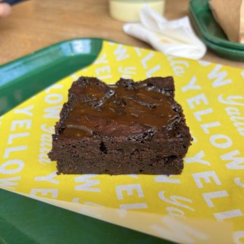 YELLOW THE CAFE - Updated June 2025 - 1008 Photos & 430 Reviews - 1524 ...