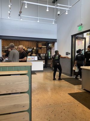 SHAKE SHACK THE TERMINAL - Updated May 2026 - 122 Photos & 62 Reviews ...
