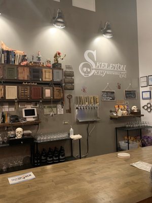 SKELETON KEY BREWERY - 111 Photos & 91 Reviews - 8102 Lemont Rd ...