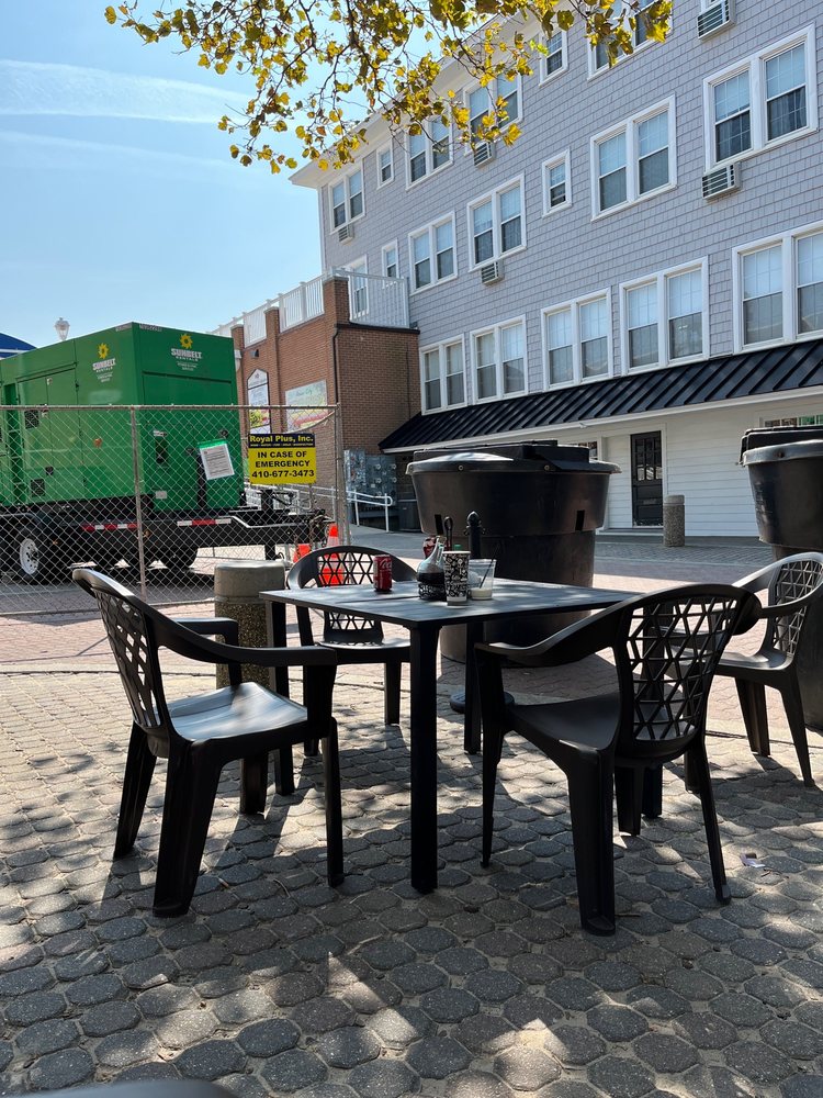 THE MUZE CAFE - Updated January 2026 - 78 Photos & 72 Reviews - 4 ...