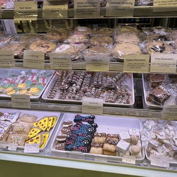 MEQUON PUBLIC MARKET - Updated December 2025 - 107 Photos & 29 Reviews ...