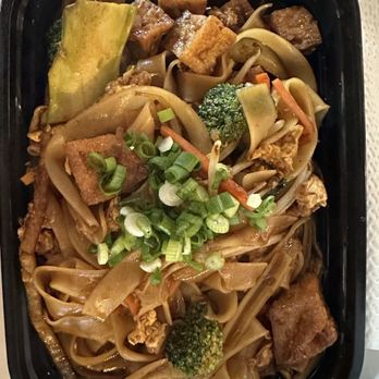 THAI A GOGO - Updated October 2025 - 13 Photos & 13 Reviews - 1535 S ...