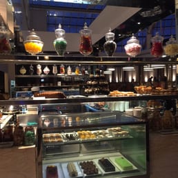 ATRIUM BUFFET - Updated December 2025 - 97 Photos & 43 Reviews - Crown ...