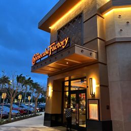 THE CHEESECAKE FACTORY - Updated January 2026 - 320 Photos & 159 ...