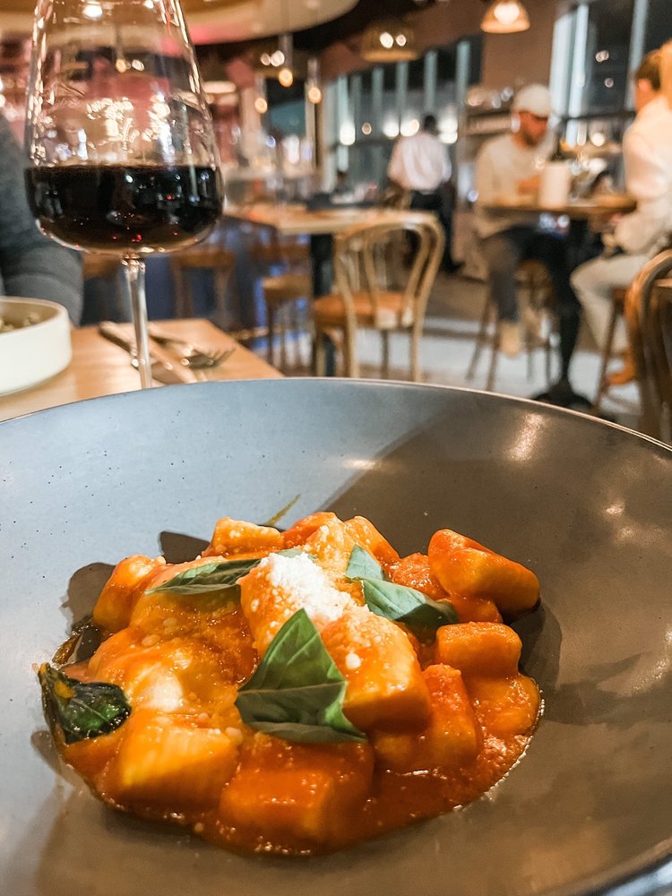 ALICI OYSTER BAR - 155 Photos & 65 Reviews - 931 Monroe Dr NE, Atlanta ...