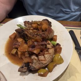 TWIN OAKS RESTAURANT - Updated July 2025 - 548 Photos & 572 Reviews ...