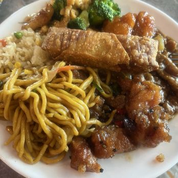 DRAGON BUFFET - Updated September 2025 - 112 Photos & 43 Reviews - 8230 ...