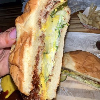 BROTHERS CASCADIA EVERGREEN PUB - Updated June 2025 - 75 Photos & 39 ...