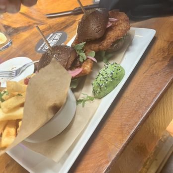 KARL STRAUSS BREWING COMPANY - Updated November 2024 - 1954 Photos ...