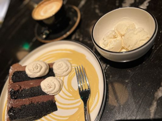 HAMILTON’S - Updated November 2025 - 175 Photos & 68 Reviews - 1401 ...