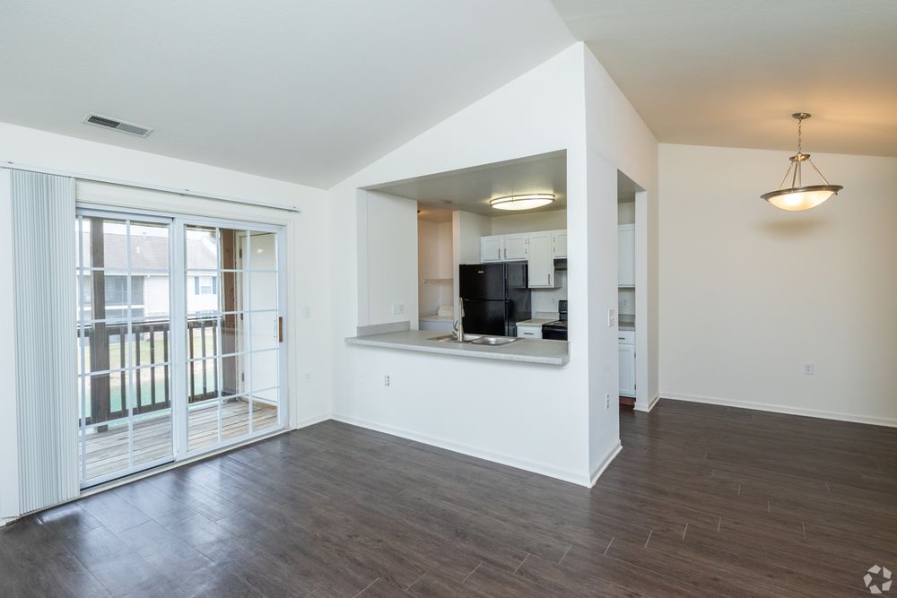 ISLAND CLUB - Updated July 2025 - 31 Photos & 17 Reviews - 2302 E ...