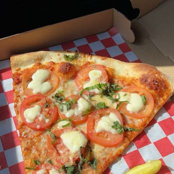 THE HEIGHTS PIZZERIA AND DRAFTHOUSE - Updated July 2025 - 59 Photos ...