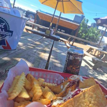 GRINDERS - Updated October 2025 - 683 Photos & 790 Reviews - 417 E 18th ...