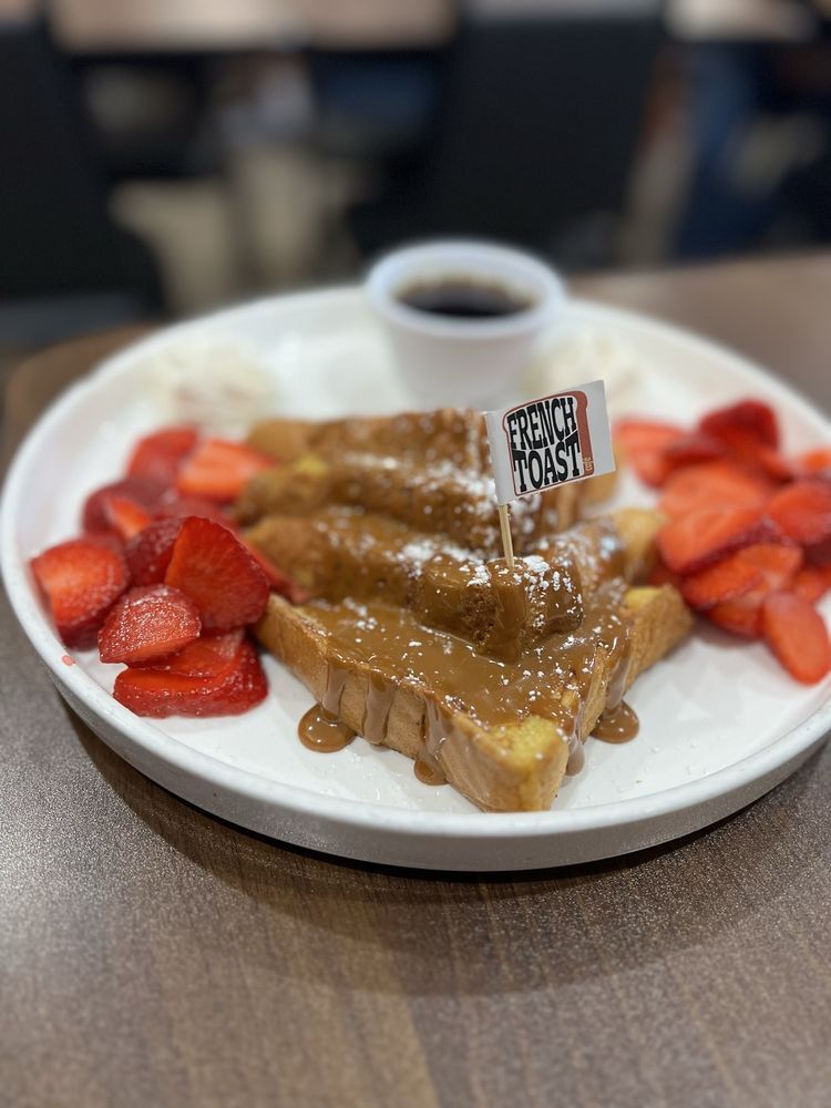 FRENCH TOAST CAFE - Updated September 2025 - 214 Photos & 139 Reviews ...