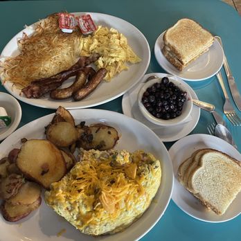 JETHRO’S CAFÉ AND TAVERN - Updated July 2025 - 135 Photos & 203 Reviews ...