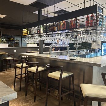 A MODO MIO - Updated April 2025 - 30 Photos & 42 Reviews - 1042 North ...