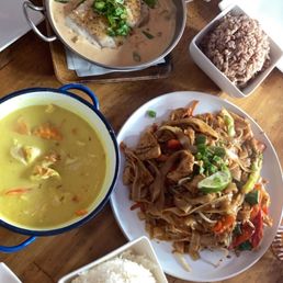 SEA THAI BISTRO - 579 Photos & 558 Reviews - 2350 Midway Dr, Santa Rosa ...