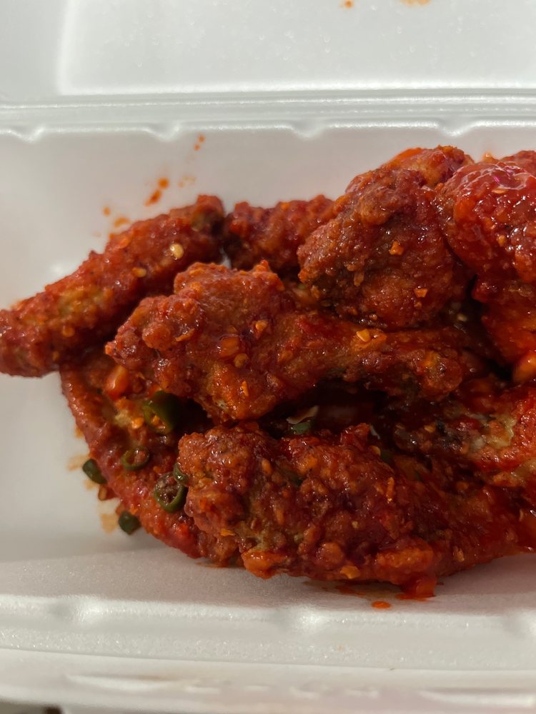 THE WING SPOT - Updated January 2026 - 841 Queen Street W, Toronto ...