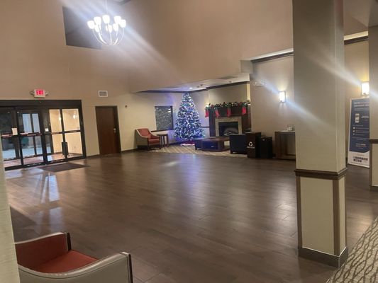 COMFORT INN & SUITES - 50 Photos & 27 Reviews - 100 Comfort Inn Court ...