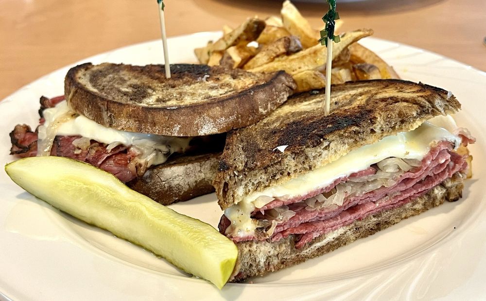 Group Therapy Bar And Grill, Renton | Roadtrippers