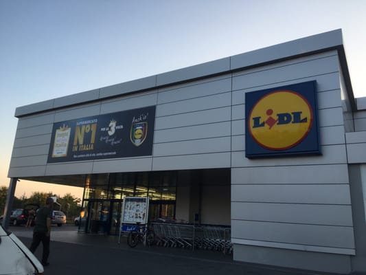 LIDL - Updated July 2025 - Via Galla Placidia 27, Roma, Italy ...