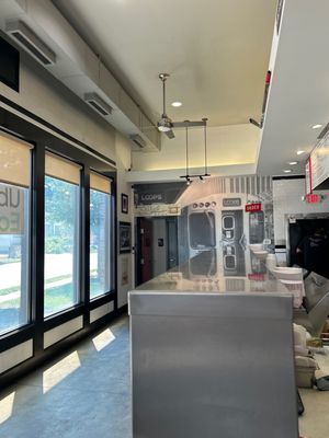 LOOPS - Updated November 2024 - 181 Photos & 277 Reviews - 1629 ...