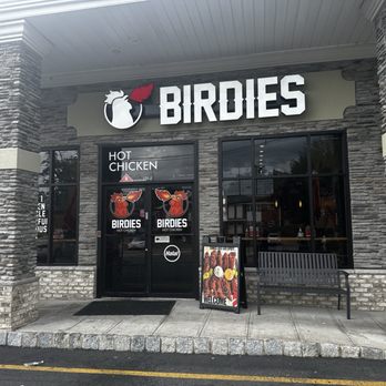 BIRDIES HOT CHICKEN - Updated August 2025 - 121 Photos & 81 Reviews ...