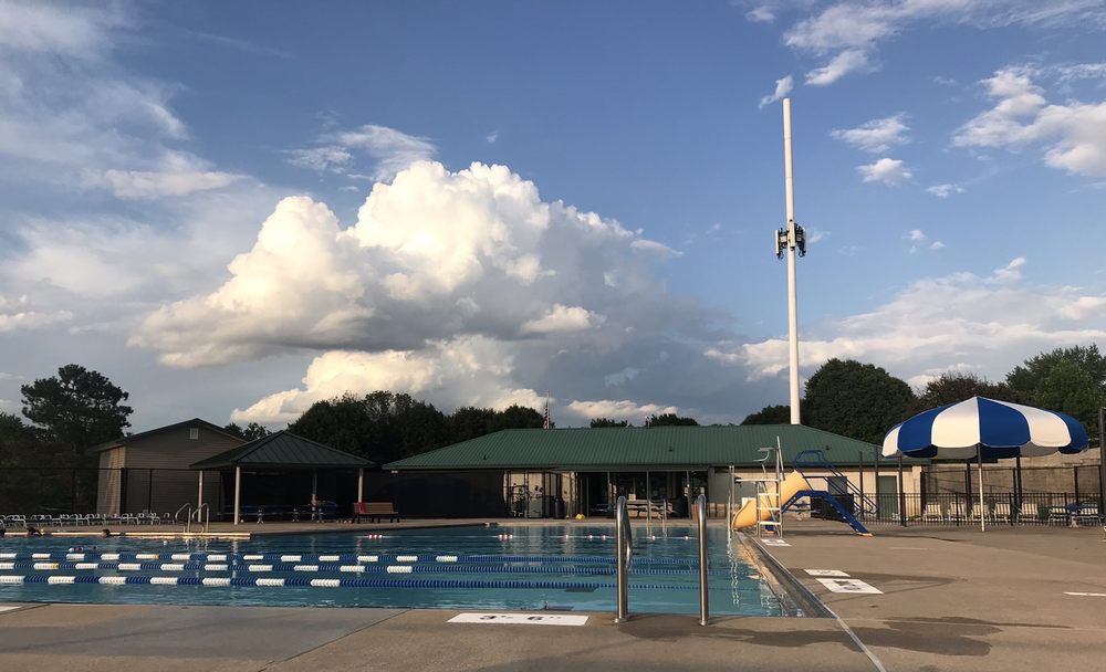 LAUREL PARK POOL - Updated July 2024 - 26 Photos - 181 Driftwood Ln ...