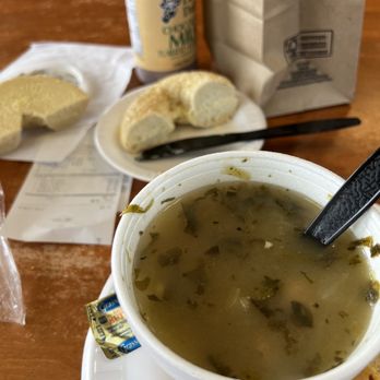 DAVELLIS BAGEL CAFE - Updated August 2025 - 15 Photos & 35 Reviews ...