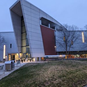 MAIN STREET LIBRARY - Updated June 2025 - 21 Photos - 110 Main St ...