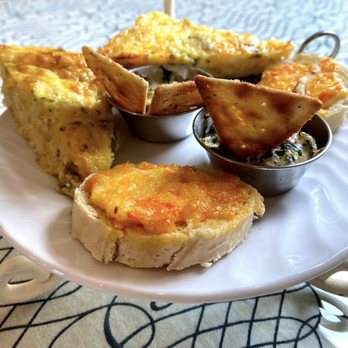 SWAN HOUSE - Updated December 2025 - 24 Photos & 12 Reviews - 225 W ...