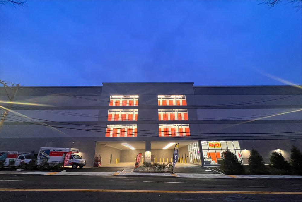 DRIVE-UP STORAGE - 54 Nardozzi Pl, New Rochelle, New York - Self ...