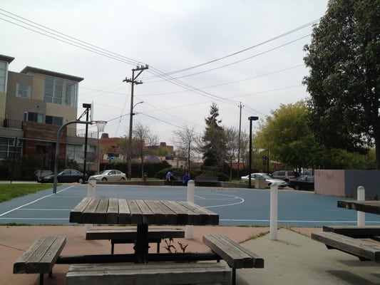 STANFORD PARK - Updated September 2025 - 5700-5798 Doyle St, Emeryville ...