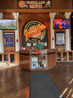 JOCKS & JILLS SPORTS GRILLE - Updated January 2025 - 221 Photos & 255 ...