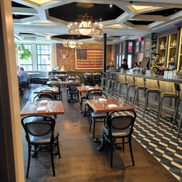 SUMMIT HOUSE - Updated August 2025 - 350 Photos & 312 Reviews - 395 ...