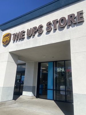 THE UPS STORE - Updated December 2025 - 39 Photos & 40 Reviews - 4207 ...