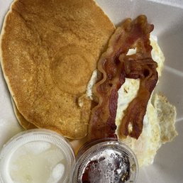 CHARLIE’S EATERY AND PUB - Updated October 2025 - 77 Photos & 28 ...